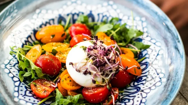 Szakács állás Budapest - Buena World Kitchen | Szakácsot keres a Buena ...