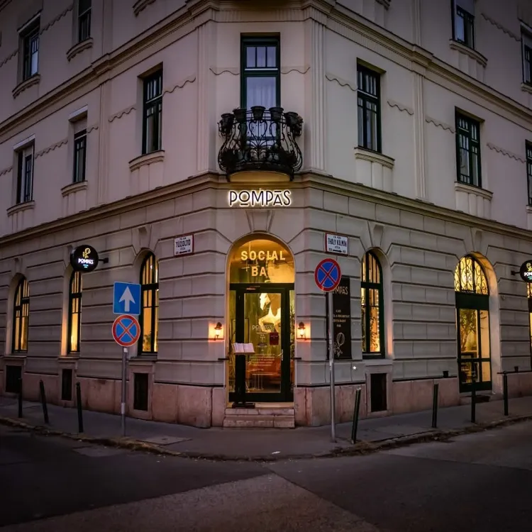 Pultos állás Budapest - Pompás Budapest | Reggeliző pultunkba keressük ...